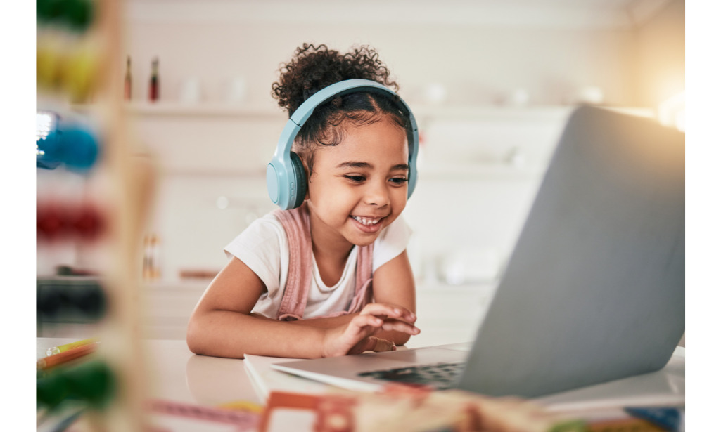 How to Choose the Right Online Homeschooling Program