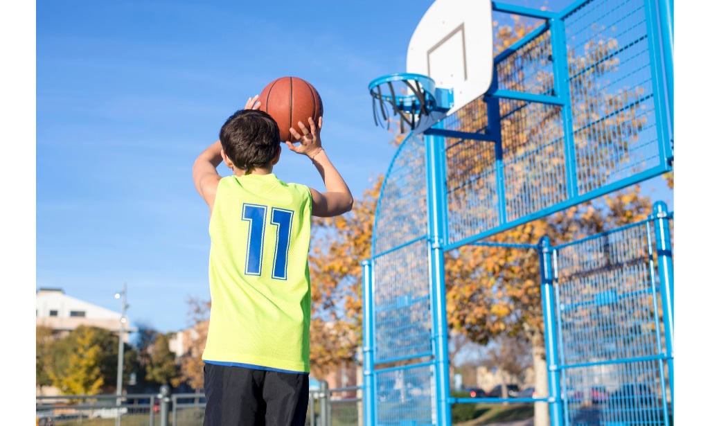 How to Balance Screen Time While Homeschooling Online | Bridgeway Academy